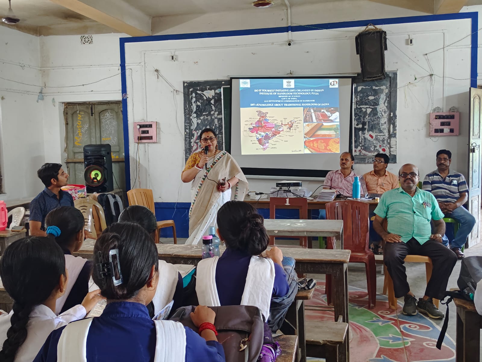 Indian Institute of Handloom Technology (Fulia) – Connecting Hearts ...