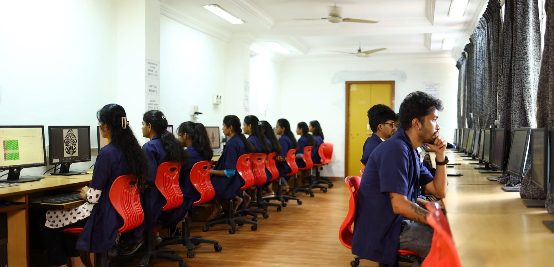 Laboratories – Indian Institute of Handloom Technology (Salem)