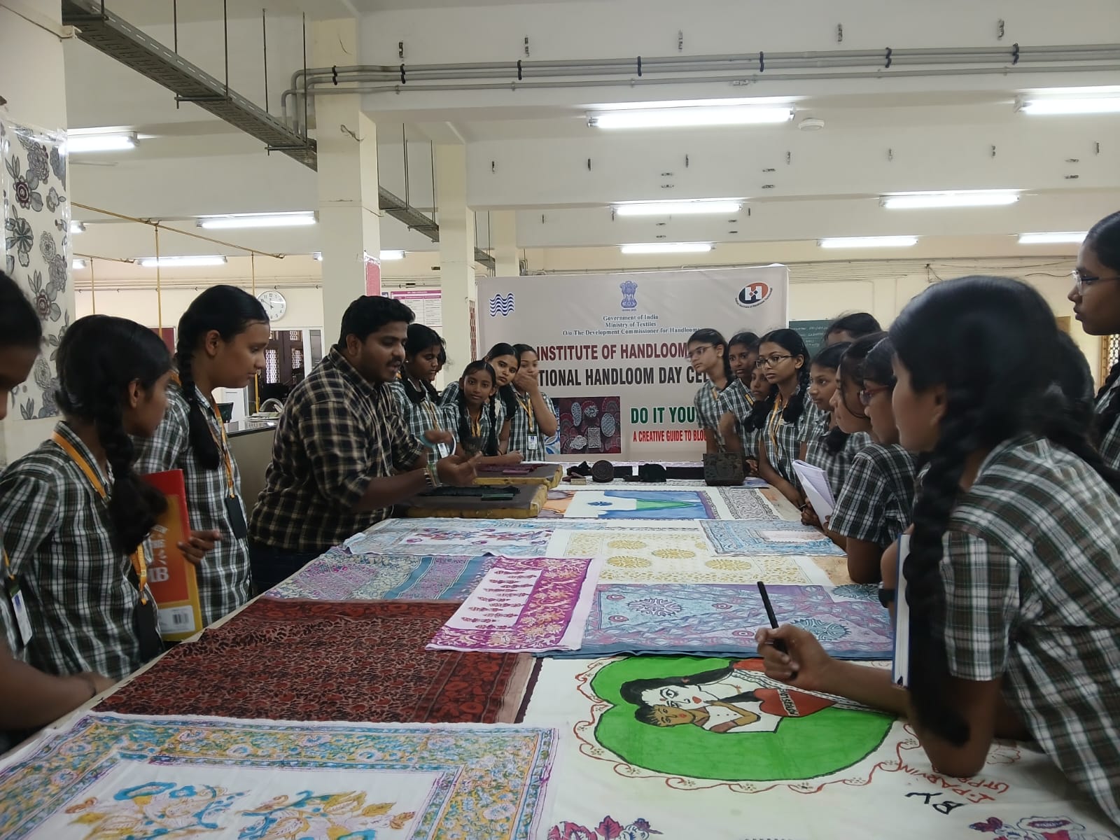 Indian Institute of Handloom Technology (Salem) – Connecting Hearts ...